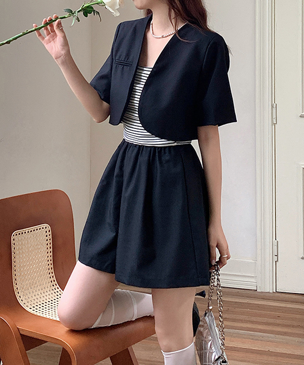 포앤바이앤 점프 슈트자켓 투피스 오픈형 반팔 숏 자켓 And 오프숄더 스트라이프 와이트 반바지 점프 슈트 세트 여름 스타일리쉬 힙합 트렌디 입기편한 하이틴 일상룩 데일리