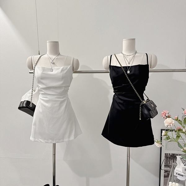 이프유마인 페미닌바캉스룩 여름 극락 실키 새틴 셔링 프릴 드레이프 벨트 허리끈 스트랩 스퀘어넥 레이어드 이너 무지 A라인 플레어 슬립 뷔스티에 나시 미니 원피스