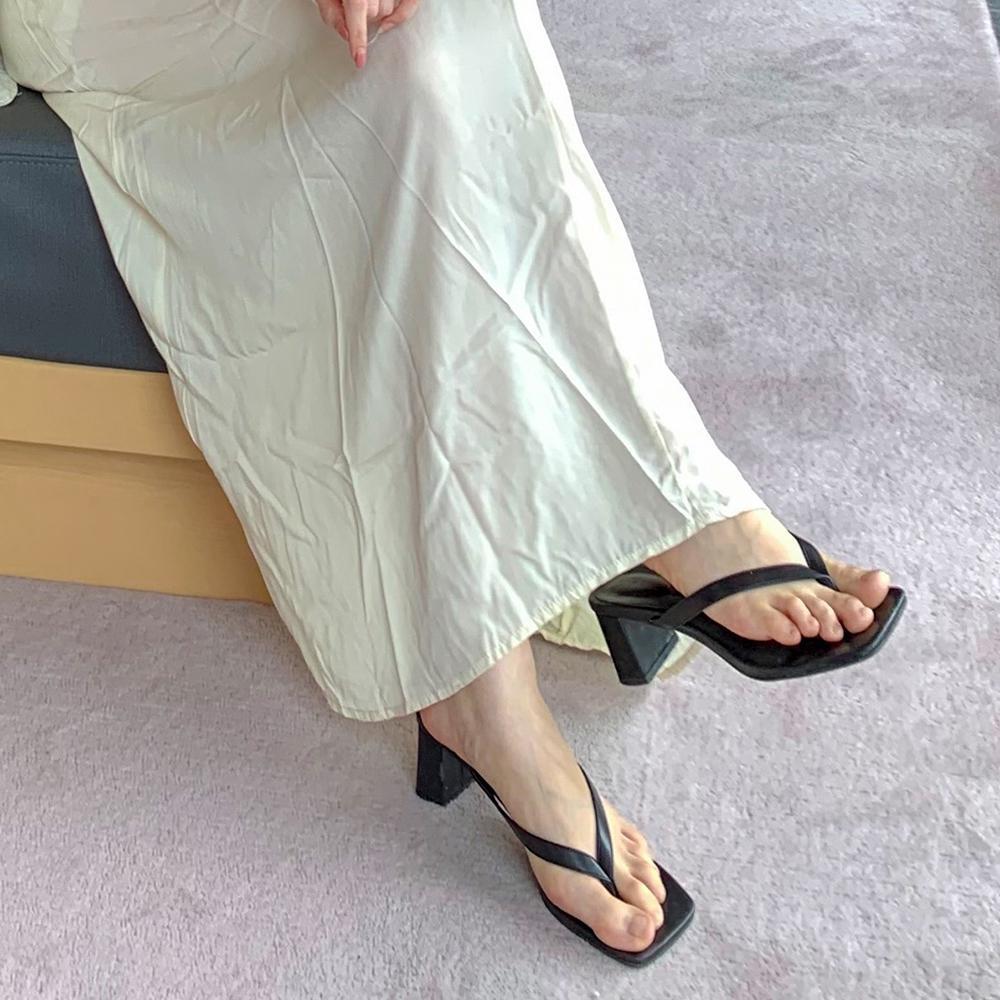 워너비뮤즈 무배🚀 롱다리핏 찐소장템 폭신 쿠션 스퀘어토 쪼리 뮬 여름 샌들 힐 스퀘어 로웨 미들힐 6size 데일리 구두 5color 흠뻑쇼 페스티벌 페스티벌룩 워터밤