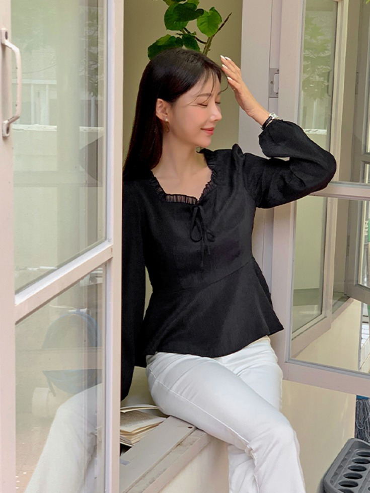 리리앤코 레닐브쥬 스퀘어넥 링클 리본스트랩 블라우스 봄룩 봄신상 하객룩 데이트룩 데일리룩 블라우스룩 블라우스하객룩 스퀘어넥 링클블라우스 긴팔블라우스 여성블라우스 리본스트랩