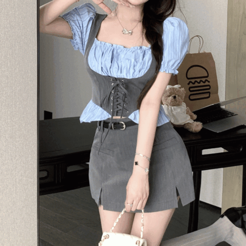 디어포텐 여름신상여름하객룩 블루 스트라이프 그레이 배색 스퀘어넥 퍼프 반팔 코르셋 조끼 레이어드 블라우스트임 미니스커트 투피스 세트 셋업 결혼식 하객투피스 데이트룩