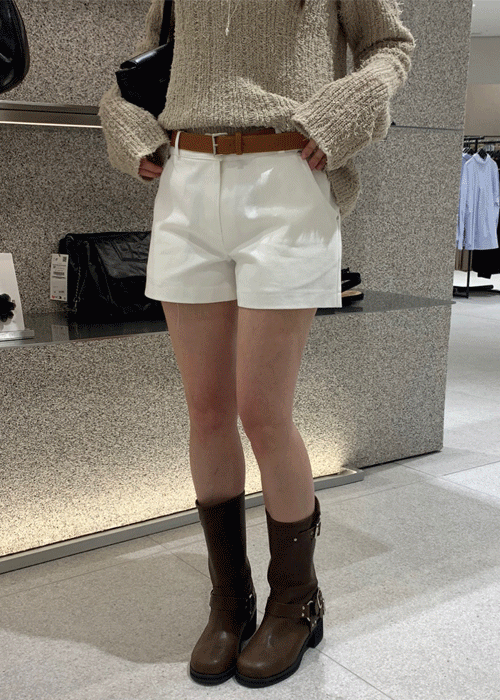 유어제이 [24SS🤍] 베뉴 포켓 코튼 숏 팬츠 (2 color)