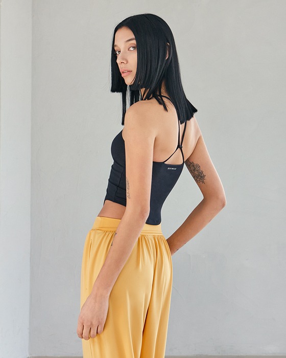 데비웨어 라운딩 홀터 슬리브리스DEVI-TS0047-블랙