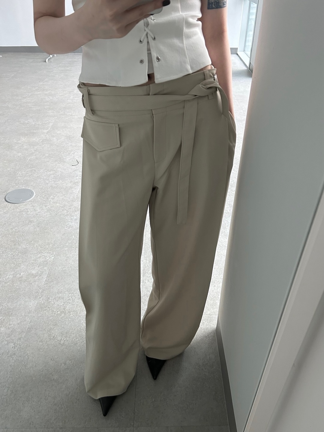 누어 Mega belt wide slacks