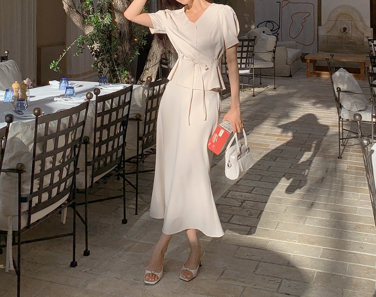 리리앤코 1천장 돌파 헨리브아 스트랩 블라우스 뒷밴딩 스커트 투피스 세트 봄 여름 신상 하객룩 격식룩 페미닌룩 여리한 브이넥 플레어 데이트룩 슬림핏 코디세트 롱스커트