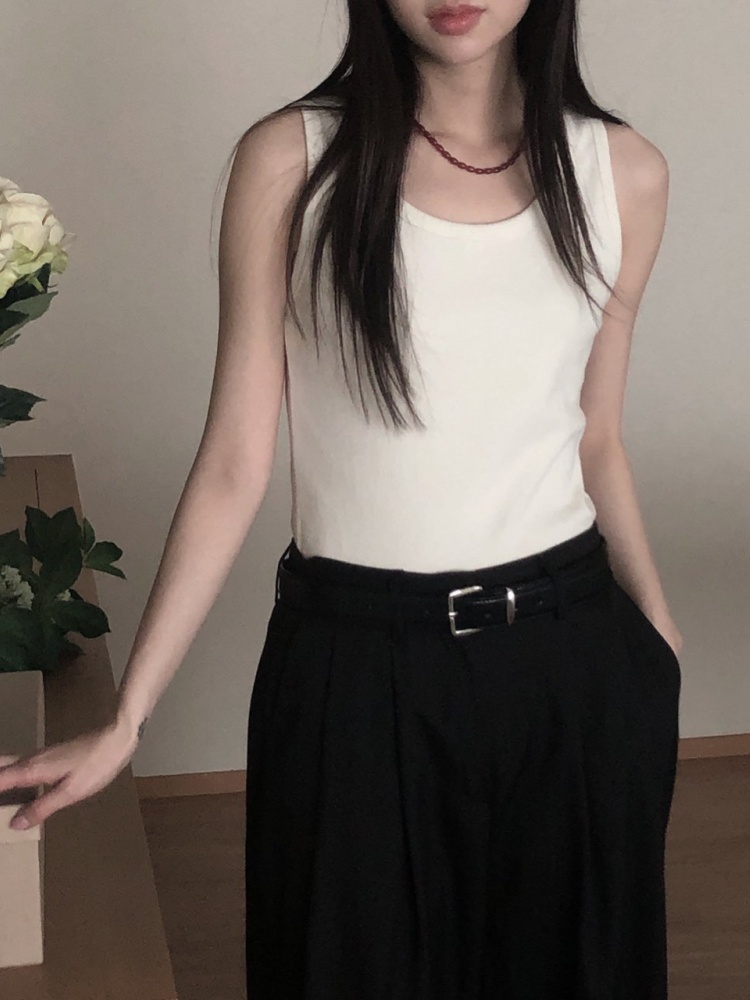 유이르무이 overclassic 오버클래식 리브 라운드 민소매 슬리브리스 2color