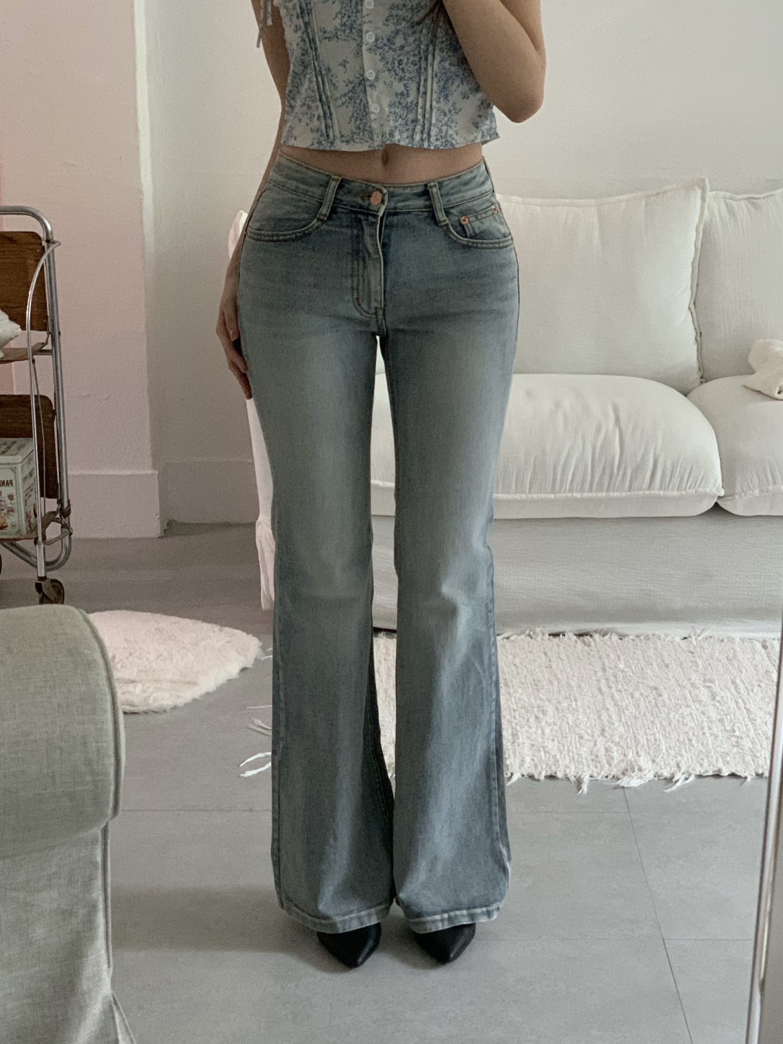 오브더로지 [미친핏/MD강추] 제너 연청 부츠컷 데님 y2k 로우라이즈 청바지 (S~L)