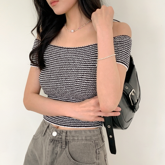 조이조이 흠뻑쇼💦페스티벌룩 힐슨 투웨이 스트라이프 오프숄더 쫀쫀 스판 파란색티 골지 크롭 슬림핏 여름 부클 니트 반팔