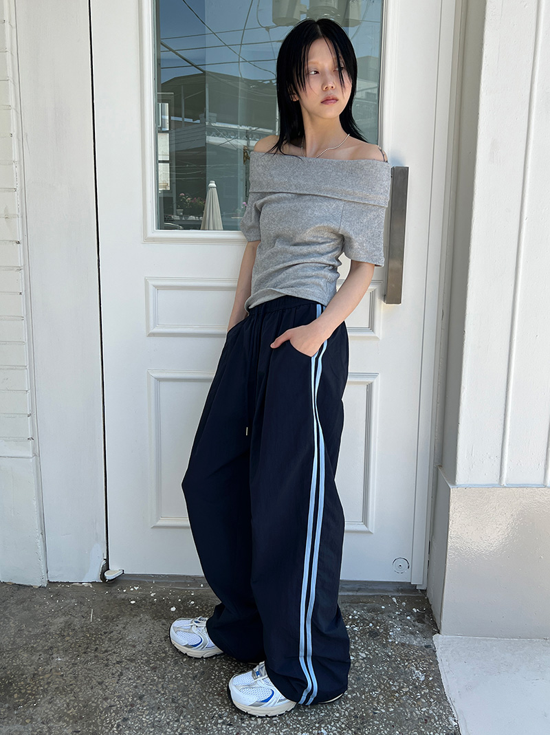 아케 LUCY NYLON TRACK PT (brown / navy)