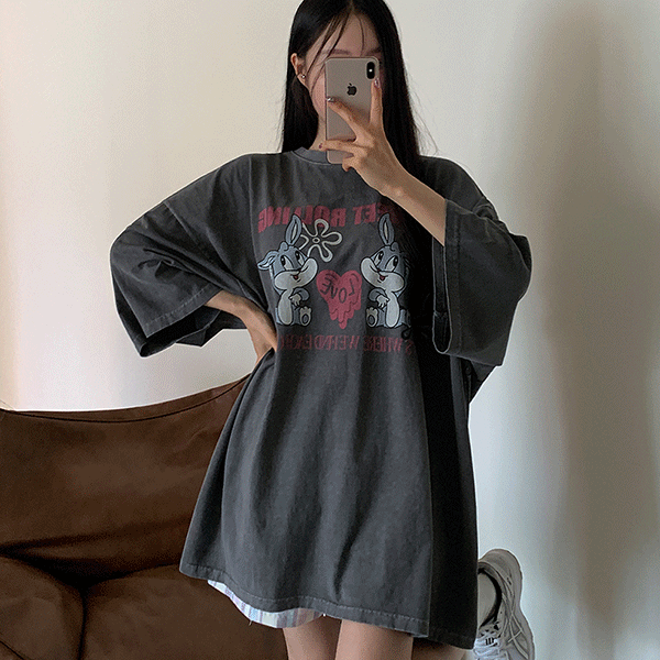 본지샵 [4XL,빅사이즈,남녀고용,오버핏,통통,힙한,스트릿,88-99] 럽트윈래빗 박시핏 피그먼트 반팔 티셔츠 - T [무료배송]