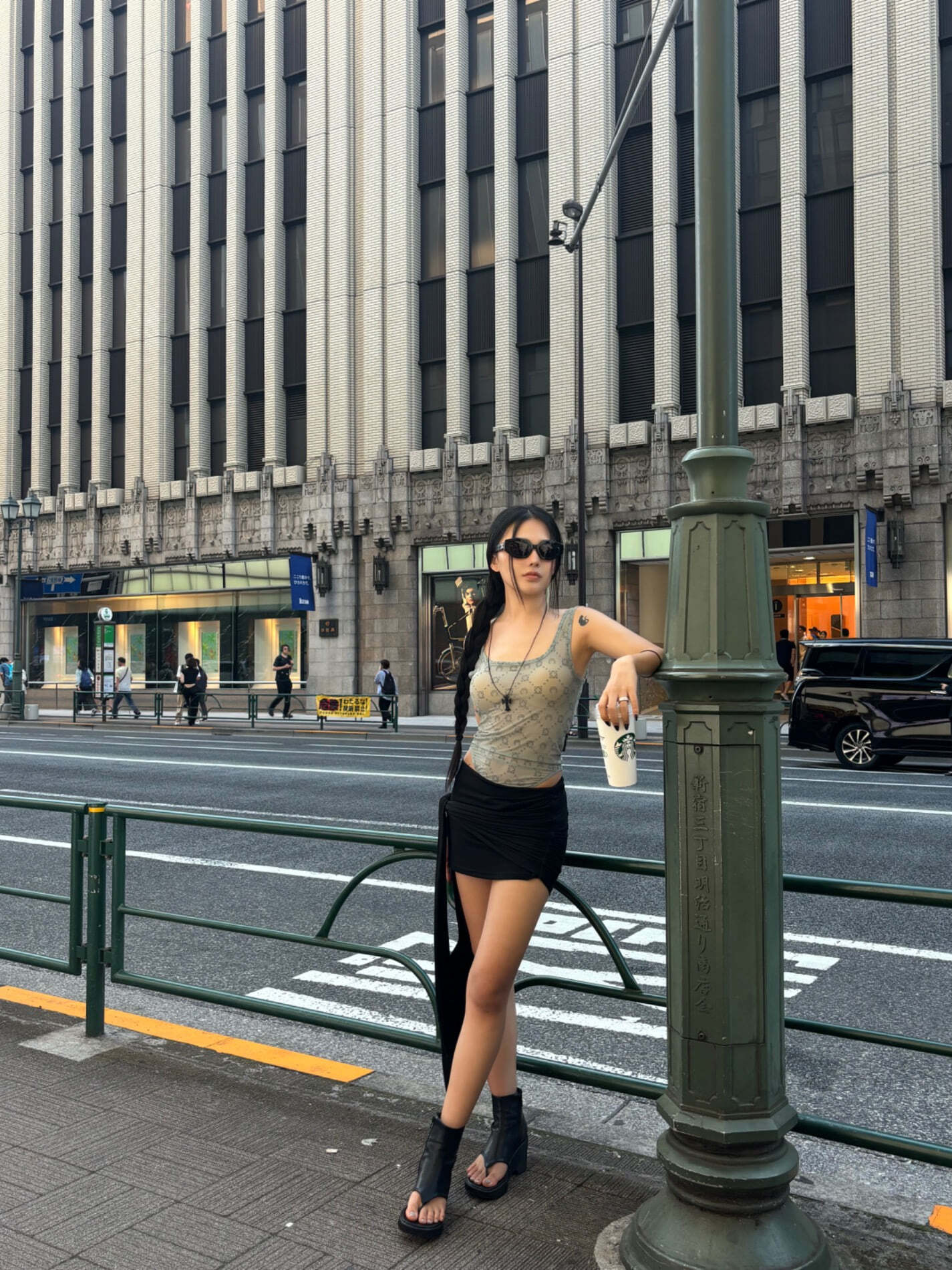 비엔프롬 Fliph flops boots