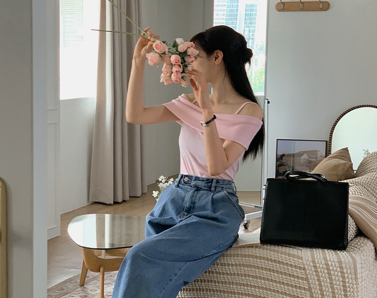 리리앤코 메이썸디 스판 오프숄더 스트랩 티셔츠 자체제작 여름 신상 여름옷 오프숄더티셔츠 스판티셔츠 스트랩티셔츠 반팔티셔츠