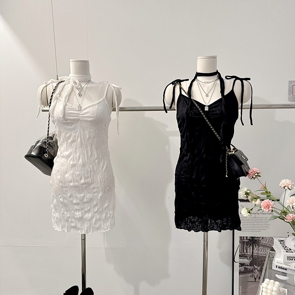 이프유마인 페미닌바캉스룩 여름 리치 스카프 타이 리본 스트랩 셔링 프릴 링클 주름 브이넥 레이어드 이너 무지 A라인 플레어 슬립 뷔스티에 나시 미니 원피스 투피스