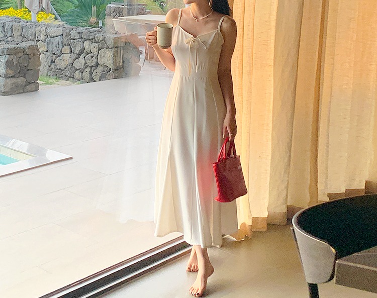 리리앤코 아히론 핀턱 리본 뷔스티에 롱 원피스 끈조절여름신상 여름원피스 여름롱원피스 나시롱원피스 하객룩원피스 빅사이즈하객룩 핀턱롱원피스 끈조절원피스 휴양지코디 원피스