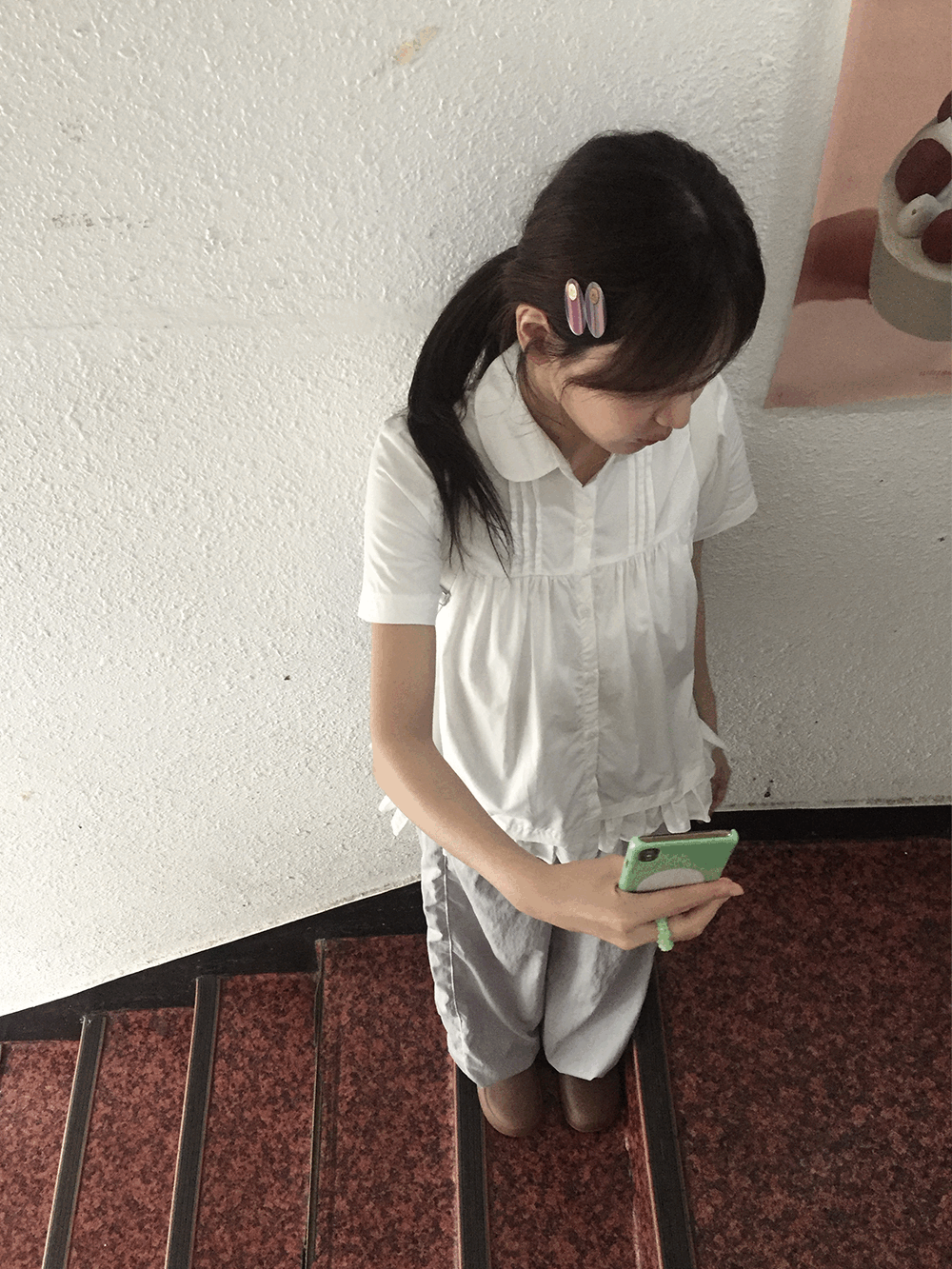 하우유 라나 핀턱 프릴 반팔 블라우스 (2c)