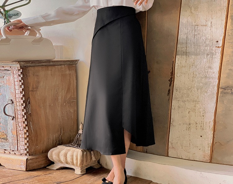 리리앤코 베오닌드 뒷밴딩 언발 버튼 랩스타일 롱 스커트가을 신상 자체제작 가을룩 데일리룩 데이트룩 출근룩 오피스룩 하객룩 격식룩 가을롱스커트 밴딩스커트 플랩스커트 뒷밴딩