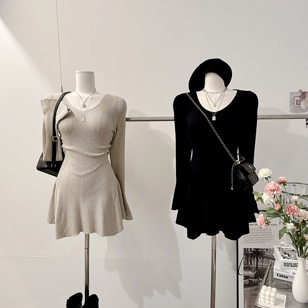 이프유마인 페미닌하객룩 가을 커프스 섹시 글램 슬림 브이넥 레이어드 이너 무지 골지 A라인 플레어 주름 플리츠 셔링 프릴 캉캉 긴팔 니트 미니 원피스 2color