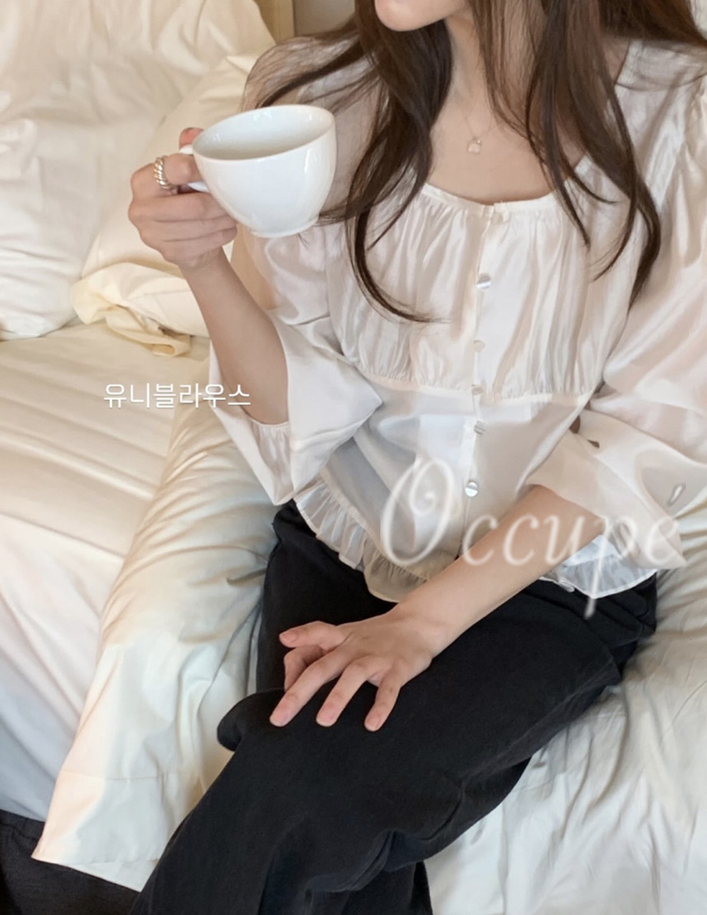 오큐페 미엘 유니 블라우스 (3col) miel 실키블라우스