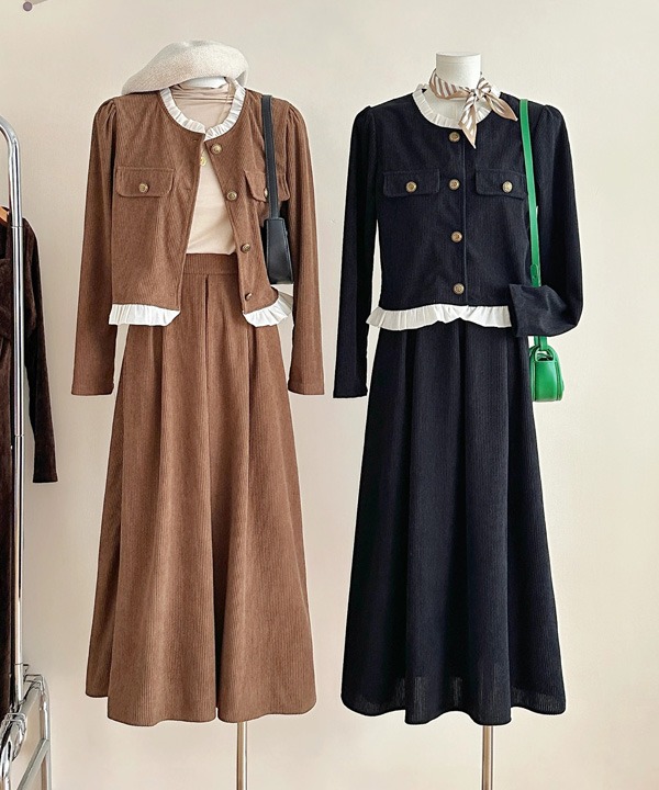 포앤바이앤 레트로 코듀로이 상하세트 프릴 라운드넥 퍼프 긴소매 싱글버튼 금장단추 앞포켓 일자 숏 자켓 And 하이웨스트 주름 A라인 미디스커트 골덴 셋업 투피스 가을 겨울 하객룩