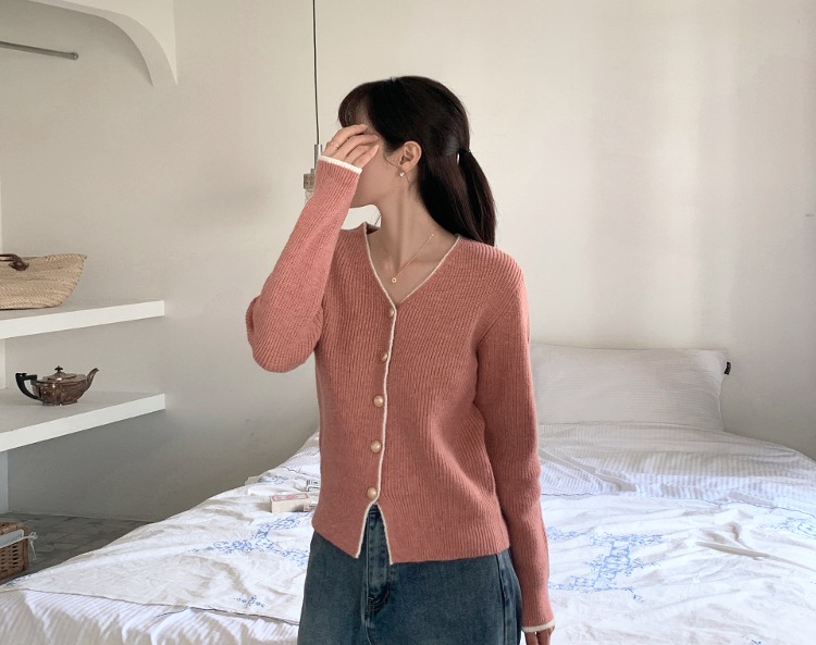 리리앤코 케어티아 배색 니트 가디건 리리앤코 자체제작 브이넥 니트가디건 브이넥가디건 빅사이즈 통통녀 여성의류 신상 가을 가을옷 가을신상 추천 데일리 데일리룩 데이트 데이트
