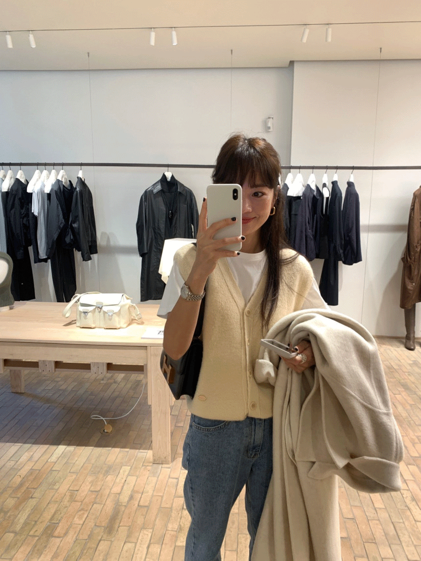 샵보애 underson 언더슨 코너 베스트 울 슬리브리스 브이넥 니트 조끼 vt (3col)