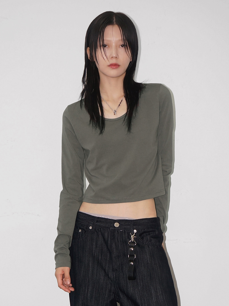 아케 DEEP NECK CROP T (4color!)