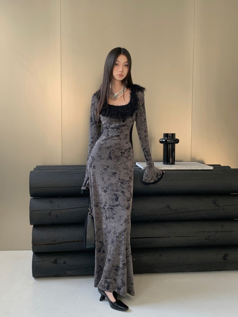 크루디 Flower Pattern Fur Collar Square Neck Long Dress