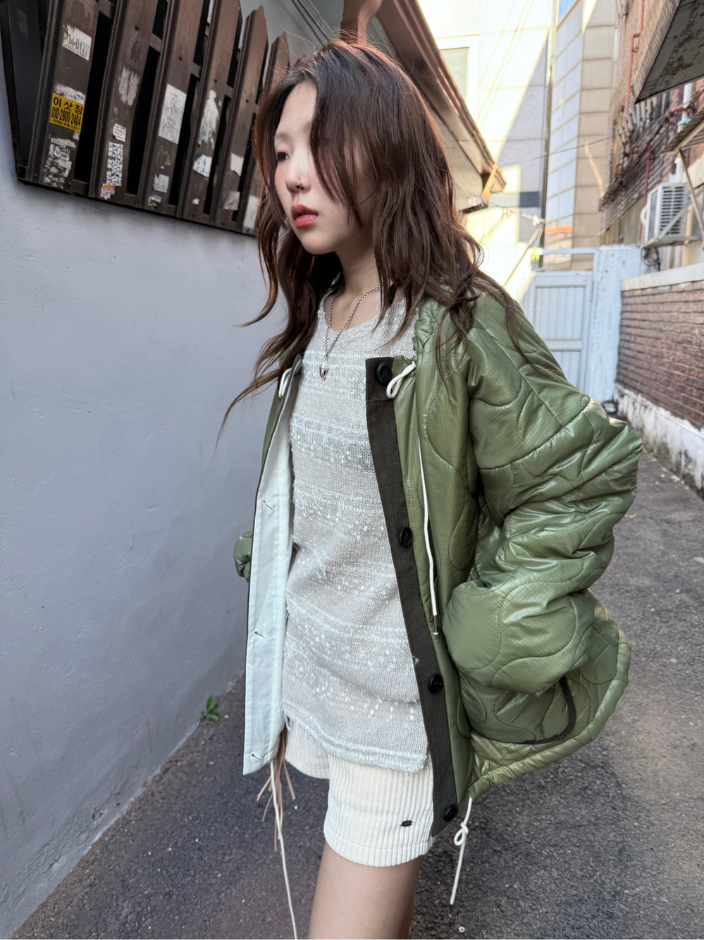 치리리 quilting deep boat-neck padding