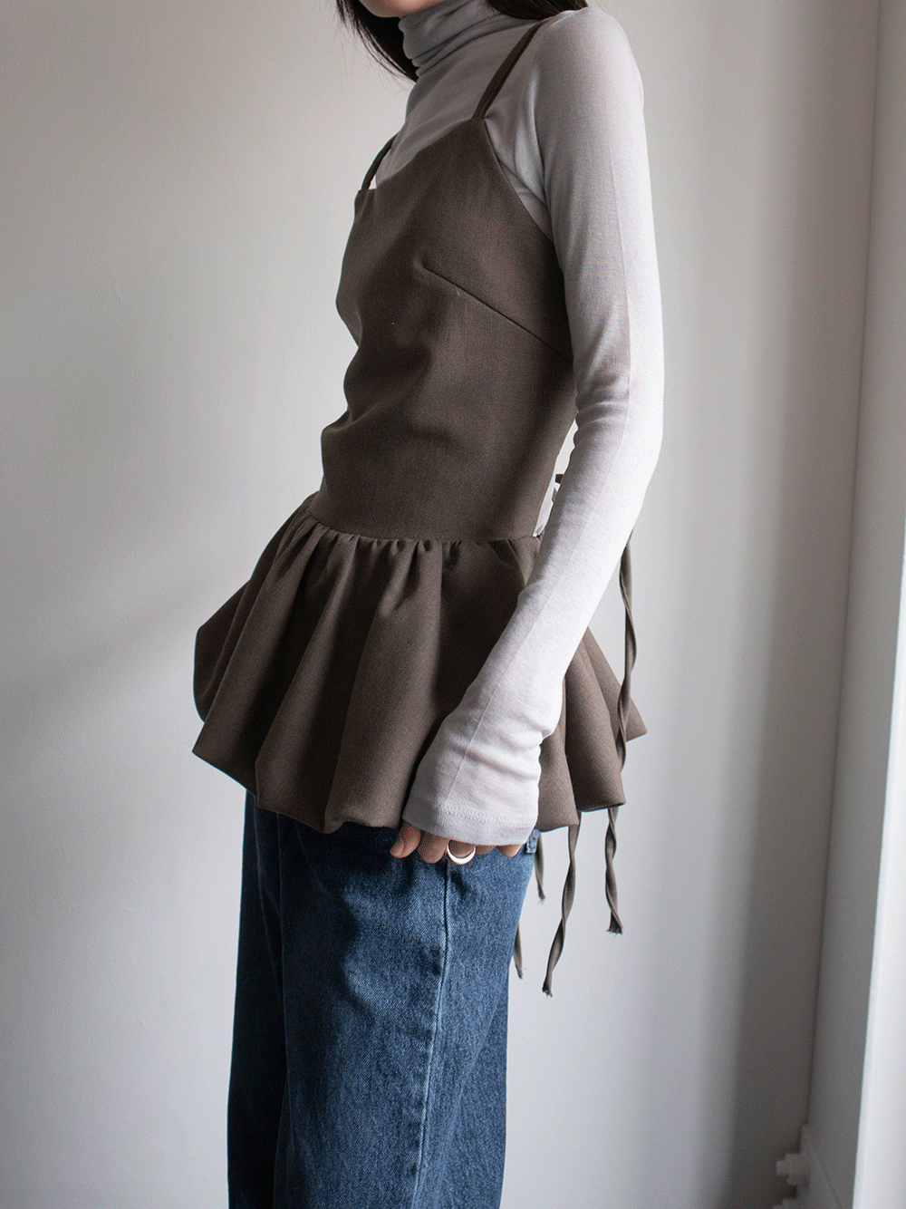 에이티즈서울 BALLOON STRAP TOP (3COLORS)