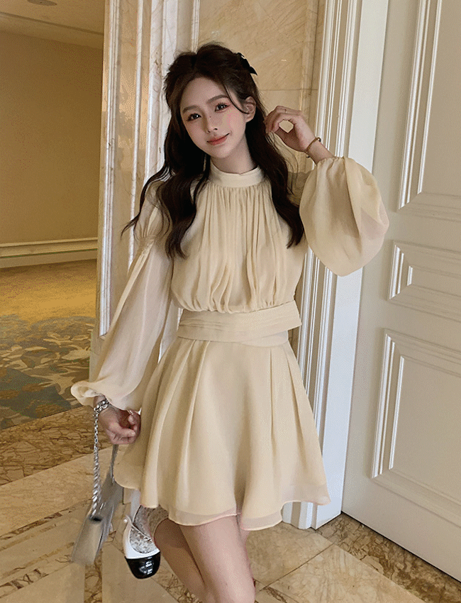 레드베리 가을신상하객룩연말룩 아코디언 셔링 쉬폰 블라우스 허리잘록 A라인 플레어 미니스커트 투피스세트 정장 데이트룩 직장인 소개팅 미팅 오간자 청순 여리 투피스세트