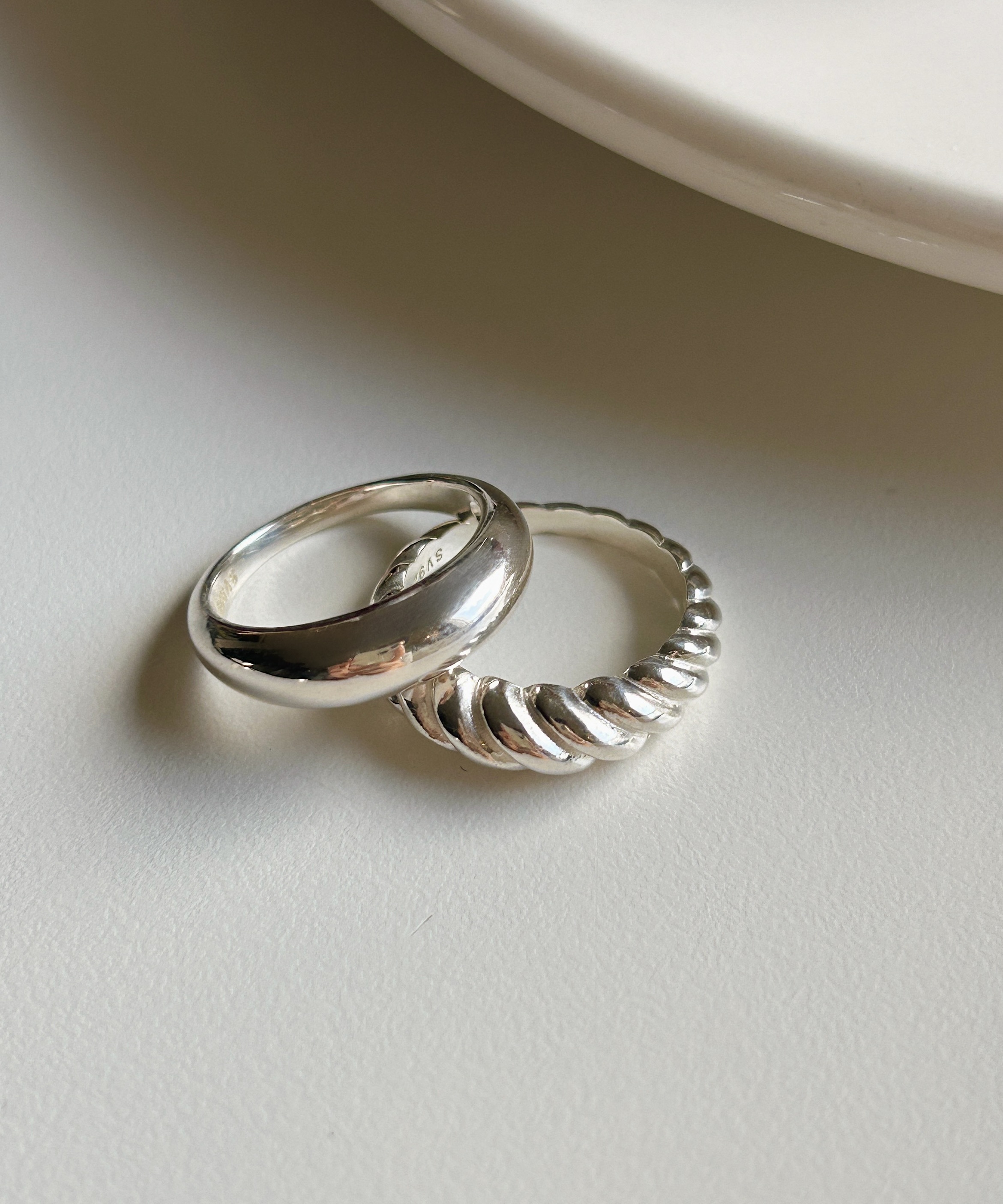 유에이블 [당일출고/ 925 silver] 모어 볼드 꼬임 반지 (2 color)