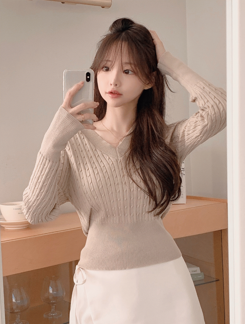 멜티드 [무료배송💗] 파이므 브이넥 케이블니트 nt