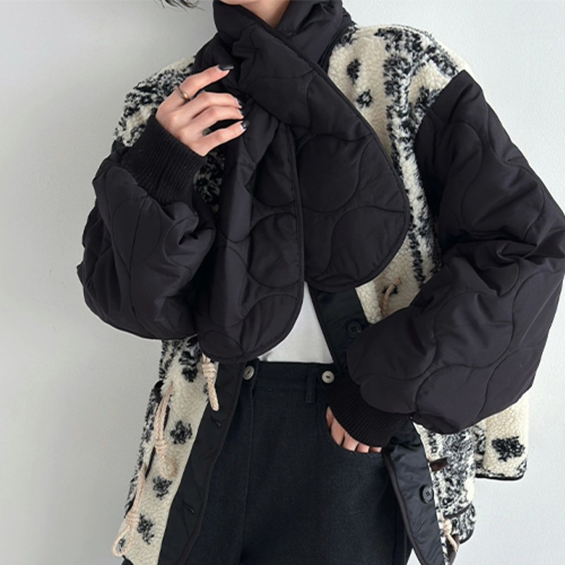 지음샵 퀄팅머플러 유니크 데일리 겨울 따뜻한 크로스 브라운 블랙 고리 패딩 퀄팅 스카프 기본 베이직 숏 미니 목도리 머플러