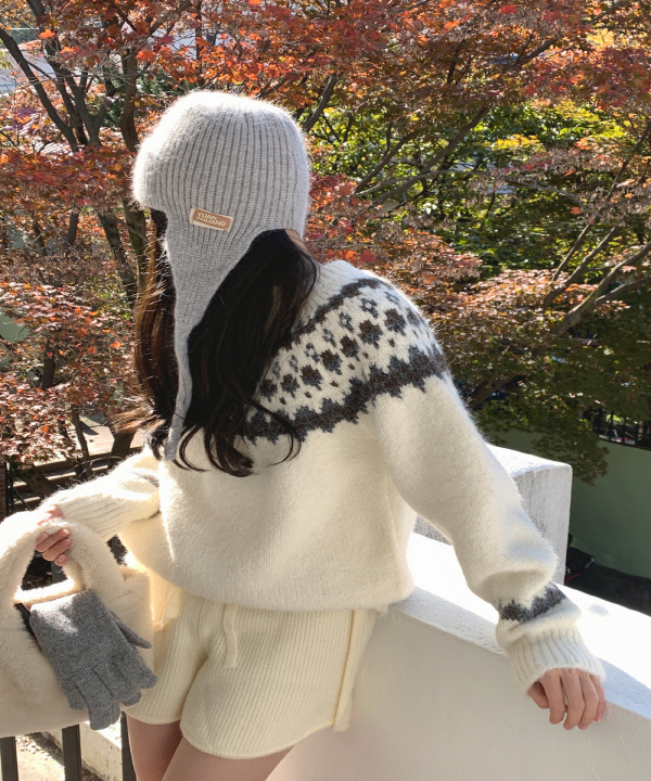 베이지하루 자카드 여자 울니트 긴팔 크루넥 루즈핏 겨울 노르딕 니트 여성 탑 상의 긴팔 라운드넥 스웨터 풀오버 레트로 스타일 코디 간절기 가을 20대 30대 캐주얼 올매치 크루넥