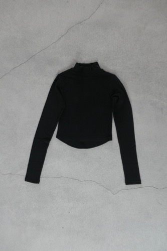 디에이디 angora crop turtleneck