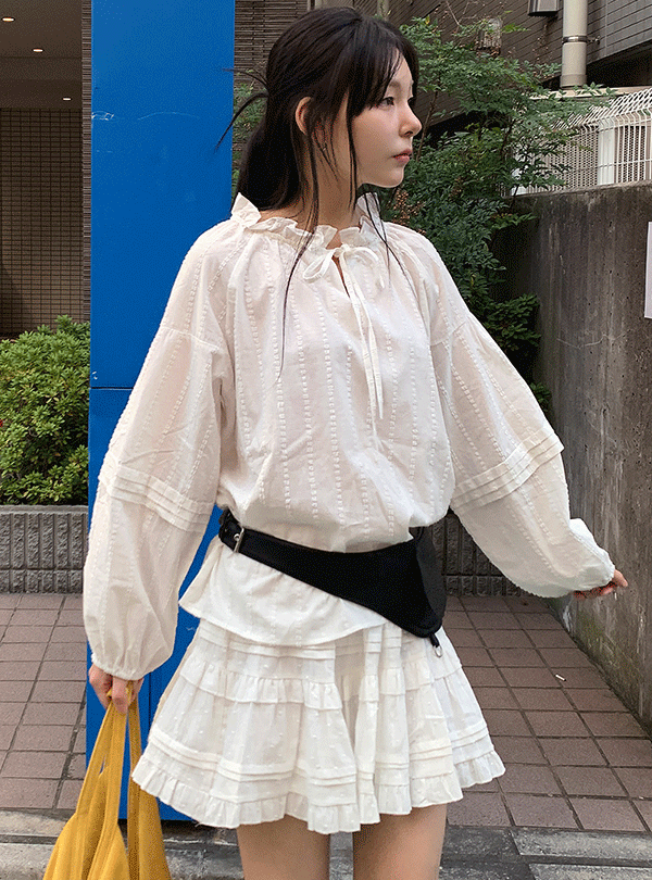 재즈디오더 BENNY FRILL PUFF BLOUSE (2C)