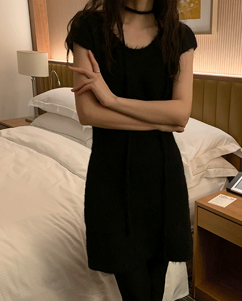 데일리마켓 string set knit ops / 3color