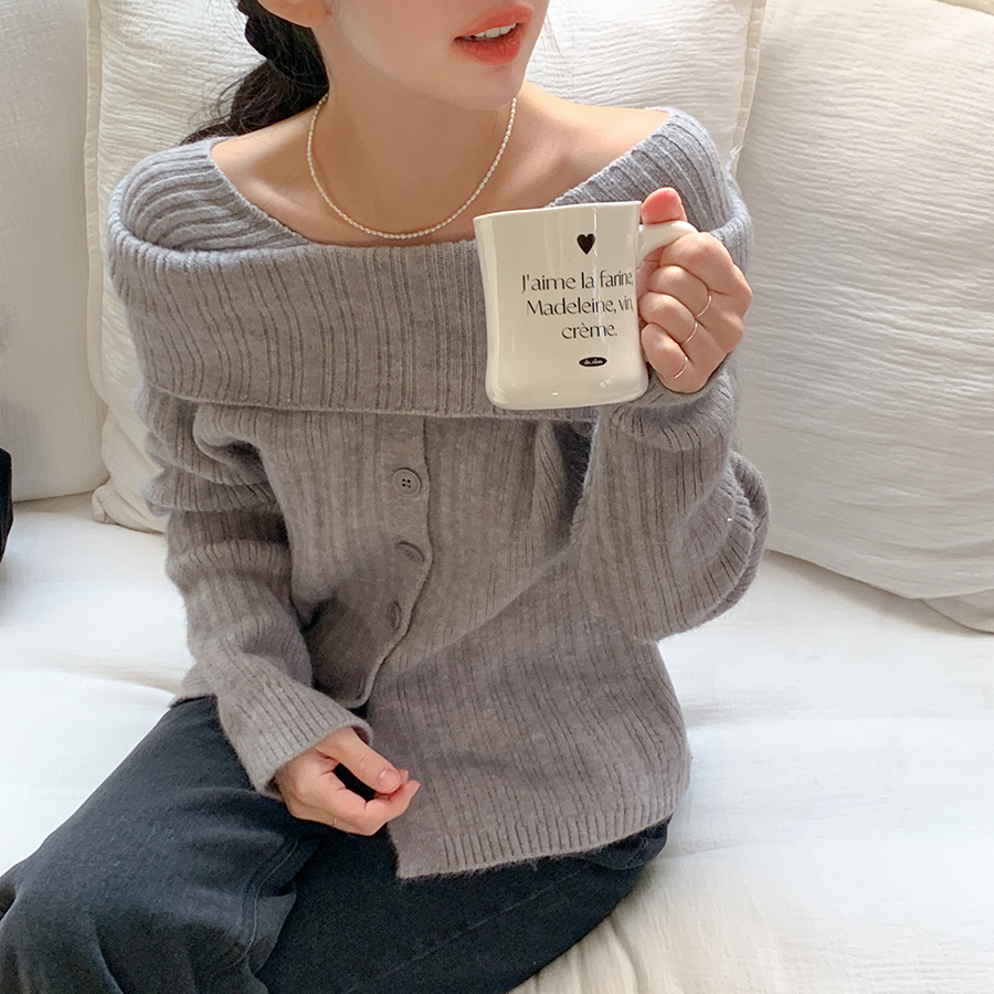 아더먼데이 오프숄더 ️여리핏 여리단추 오프숄더 니트 여리여리 여리핏니트 오프숄더니트 슬림핏니트 하객룩 연말룩 겨울신상 겨울니트 날씬핏