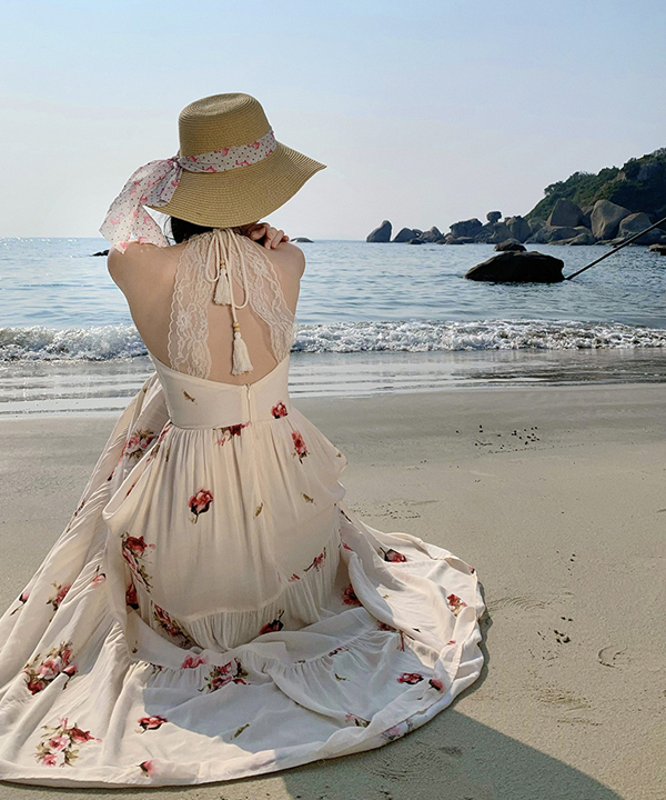 포앤바이앤 플라워 휴양지원피스 레이스 끈 홀터넥 백리스 하이웨스트 티어드 캉캉 꽃무늬 롱 맥시 원피스 찰랑찰랑 우아한 드레스 동남아 리조트 여름 바캉스룩