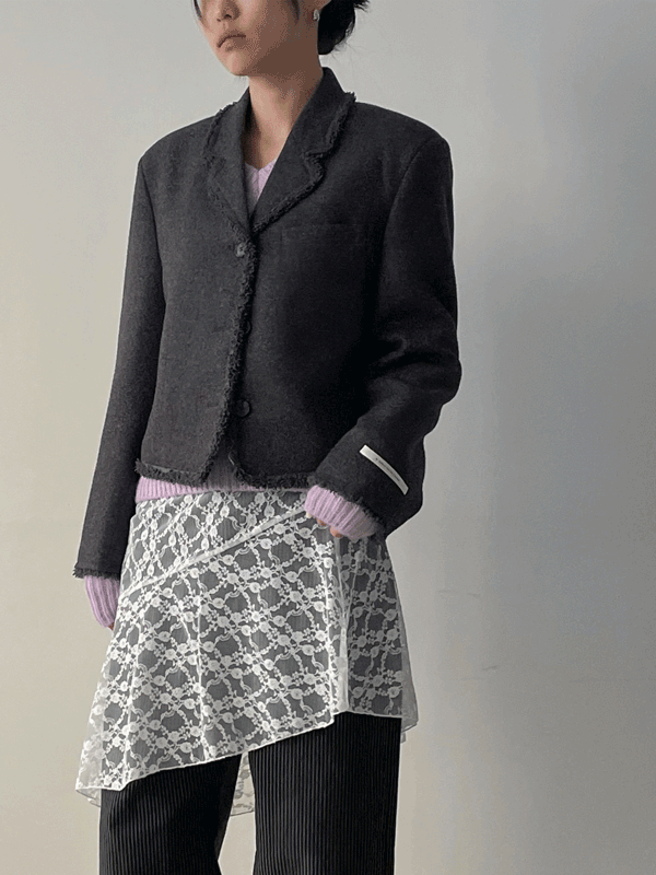 인챈트미 [MD PICK] 프린지 3버튼 오버핏 크롭 자켓 (2C)