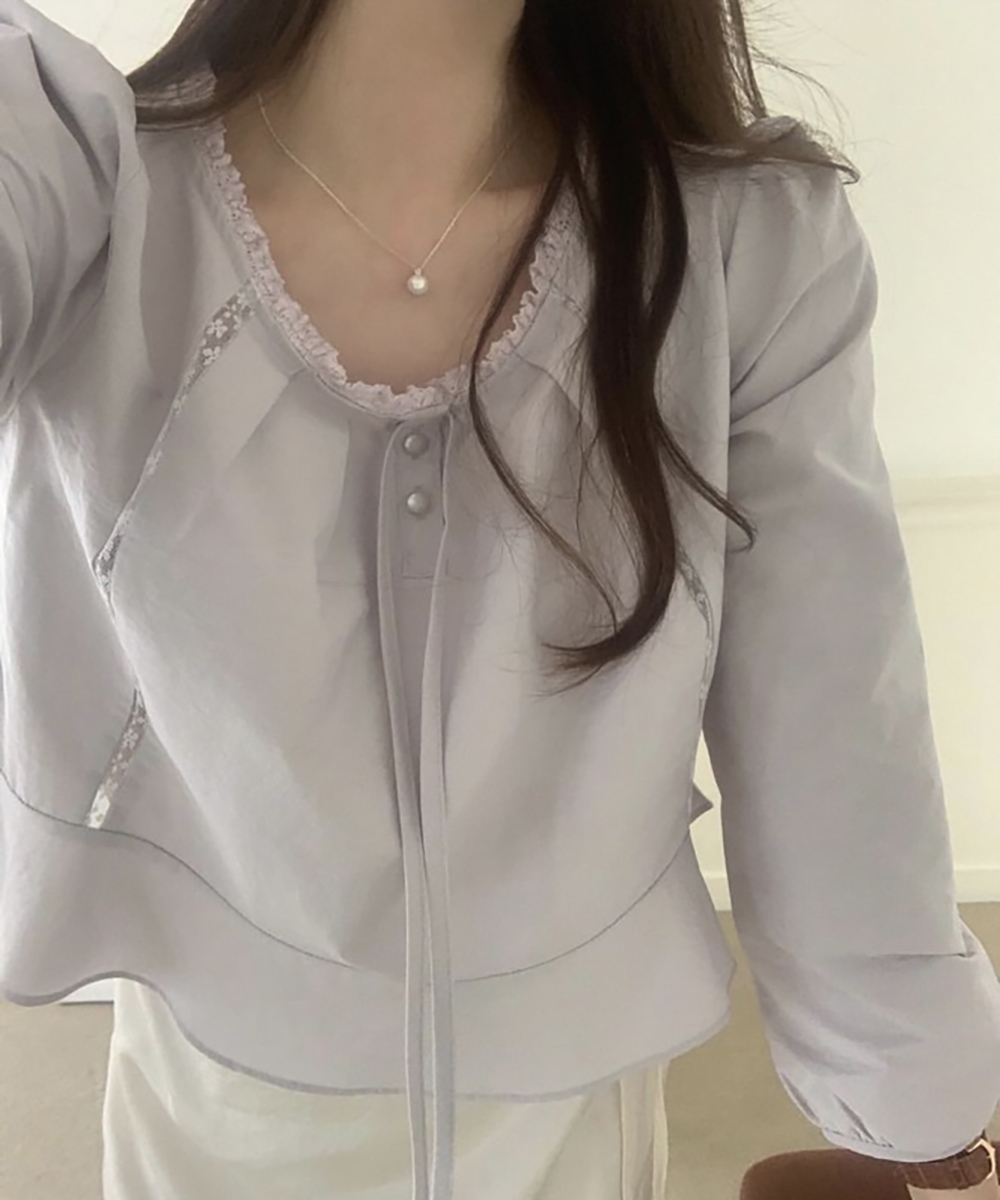 버나뎃 [당일 아이]Pyt 밀크롭 레이스 블라우스 (2col) 프영띵 프리티영띵