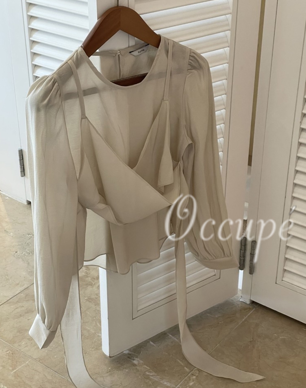 오큐페 플러터 리즈 블라우스 (3col) flutter 뷔스티에블라우스 세트