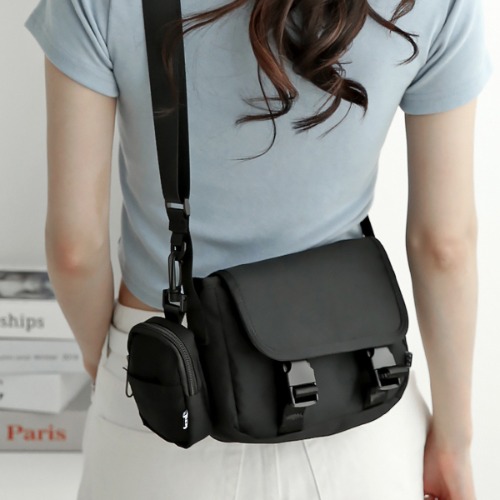 드레시백 제이키 나일론 남녀공용 대학생 직장인 출근룩 코디 남자 메신저백 미니 숄더 크로스백 가벼운 빈티지 캐주얼 심플 데일리백 포켓 버클 커플템 파우치 카드 지갑 천가방