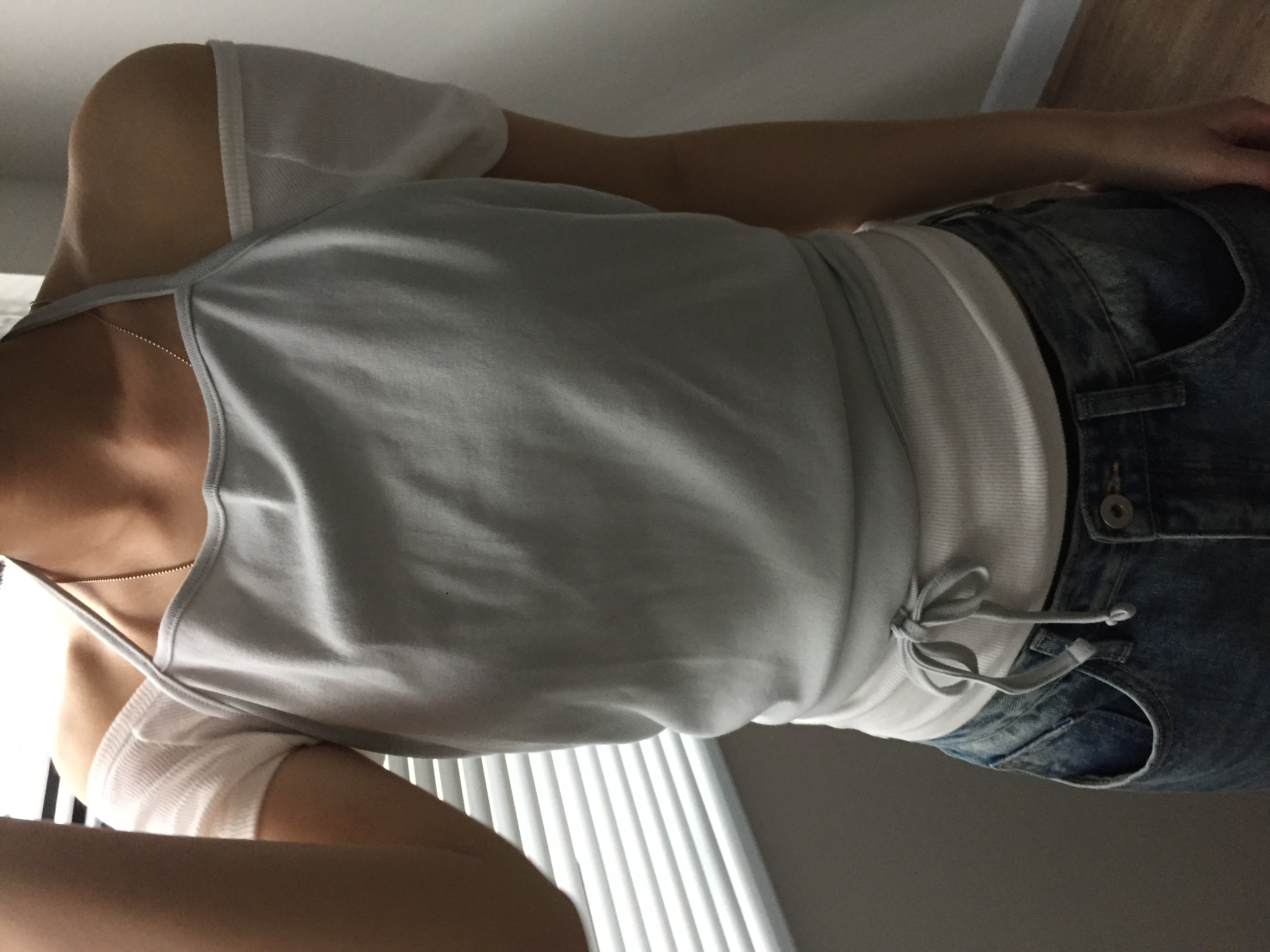 포시아보브 Halter neck layered sleeveless (2Color)