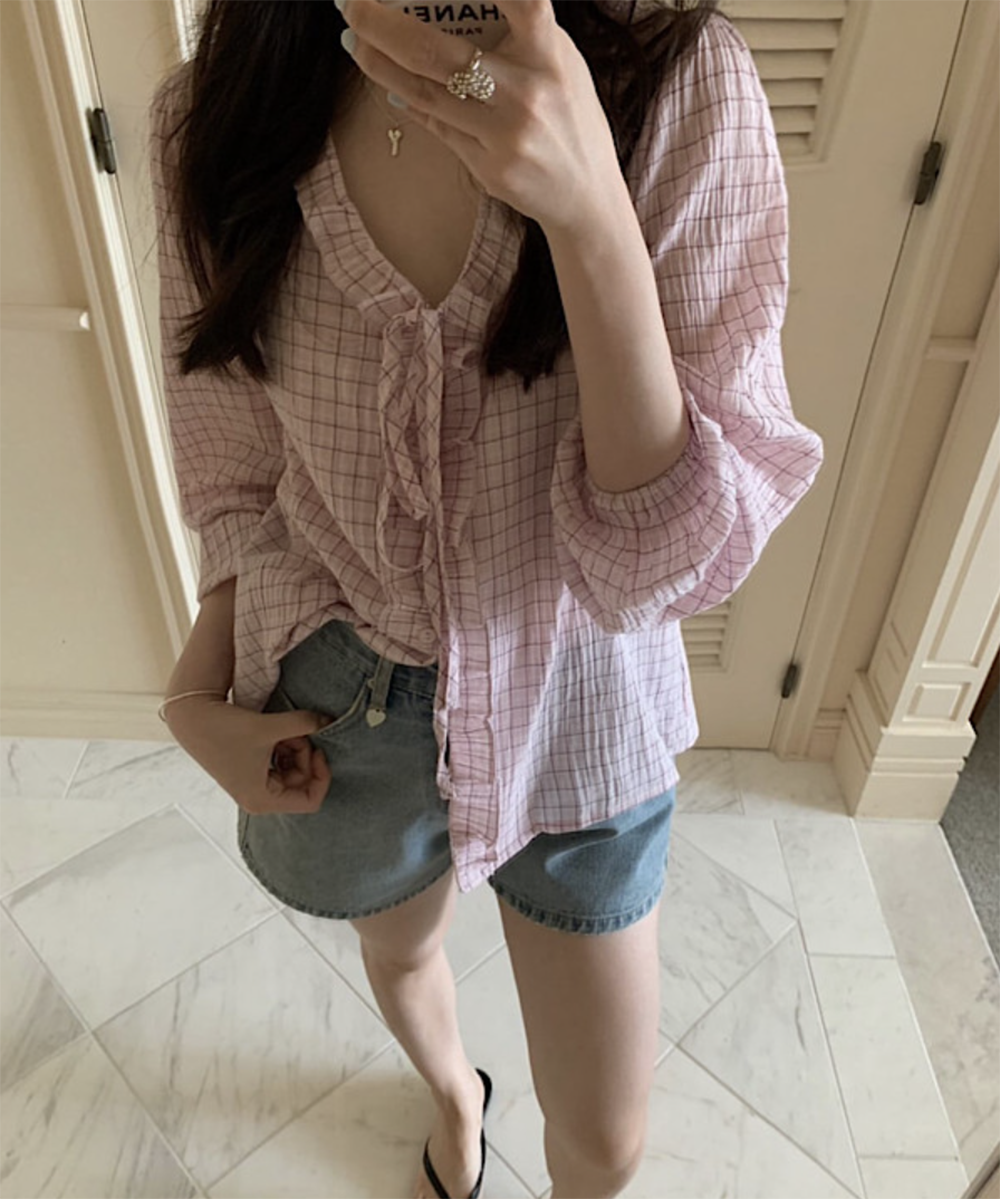 버나뎃 Pyt 체코 프릴 블라우스 (2col) 프영띵 프리티영띵