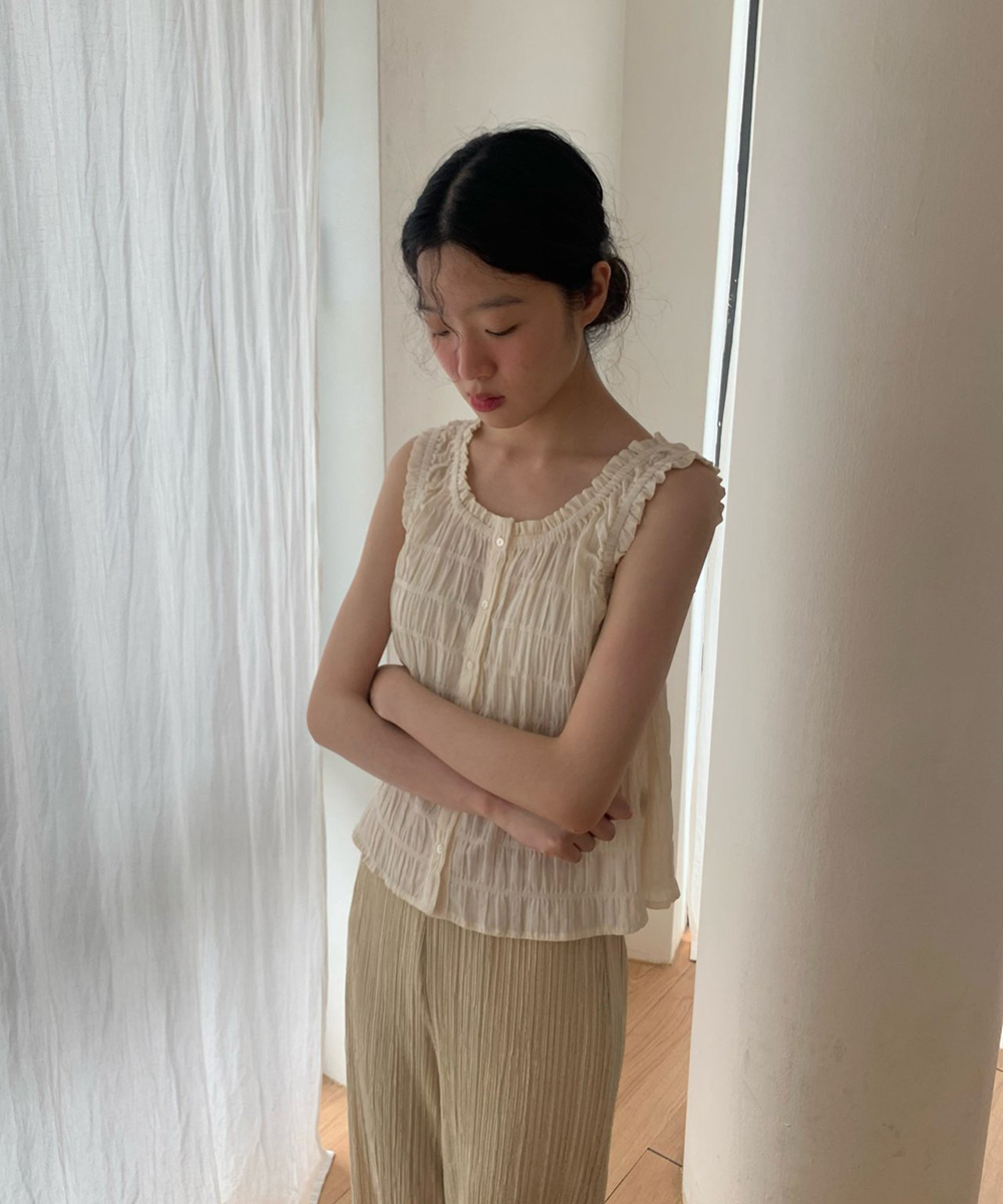 버나뎃 웨더 소브 셔링 나시 블라우스 (2col) weather