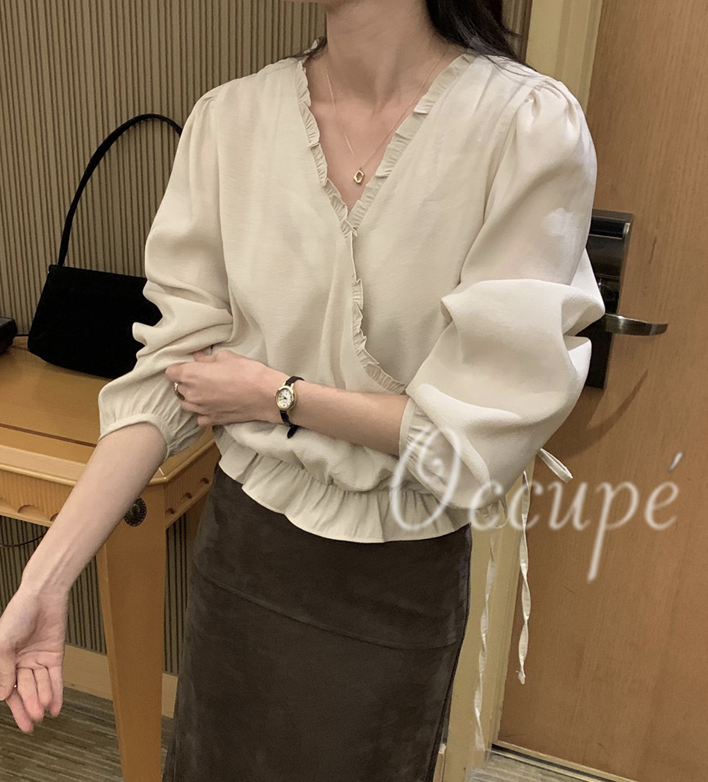 오큐페 플러터 앤드 프릴 블라우스 (2col) flutter 랩블라우스