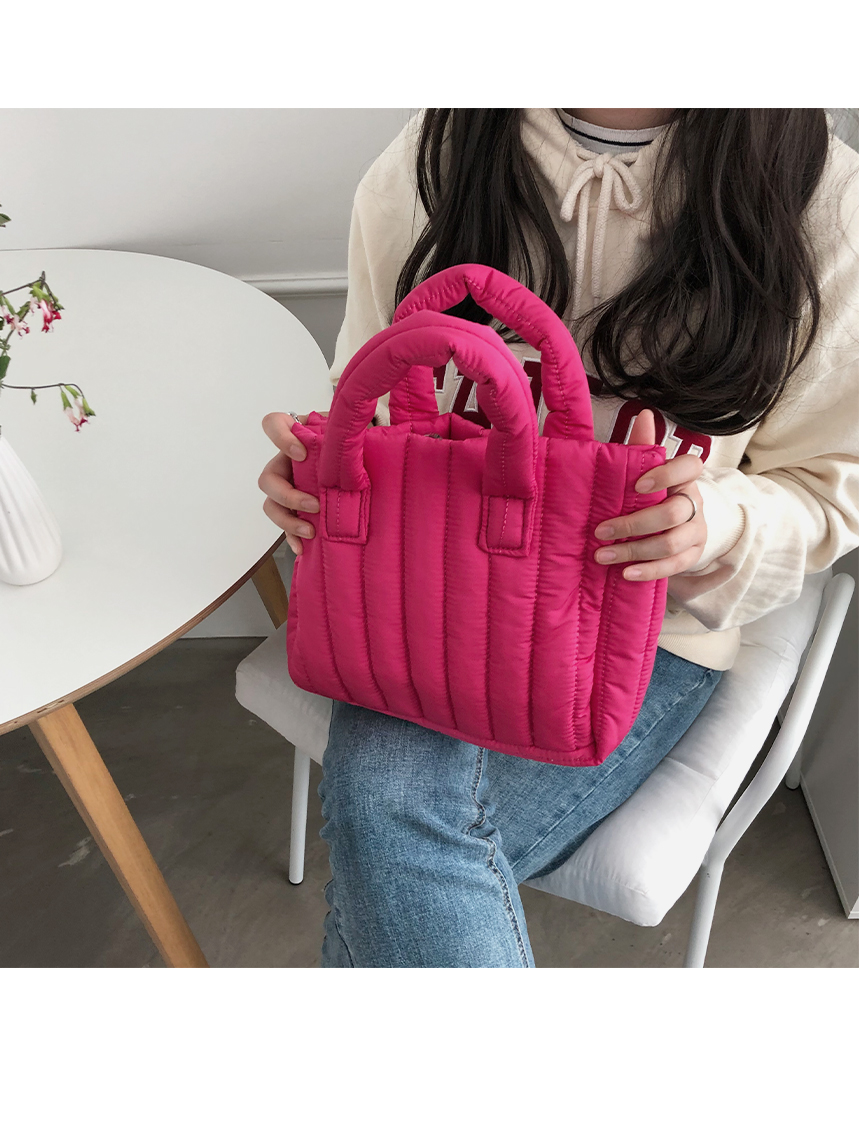 당일발송 4col 미니 퀄팅 누빔가방 스퀘어 패딩가방 천가방 겨울가방 원피스룩 패딩 후드룩 코디 캐주얼가방 귀여운 버킷백 여행 보조가방 가벼운 토트백 Fa749