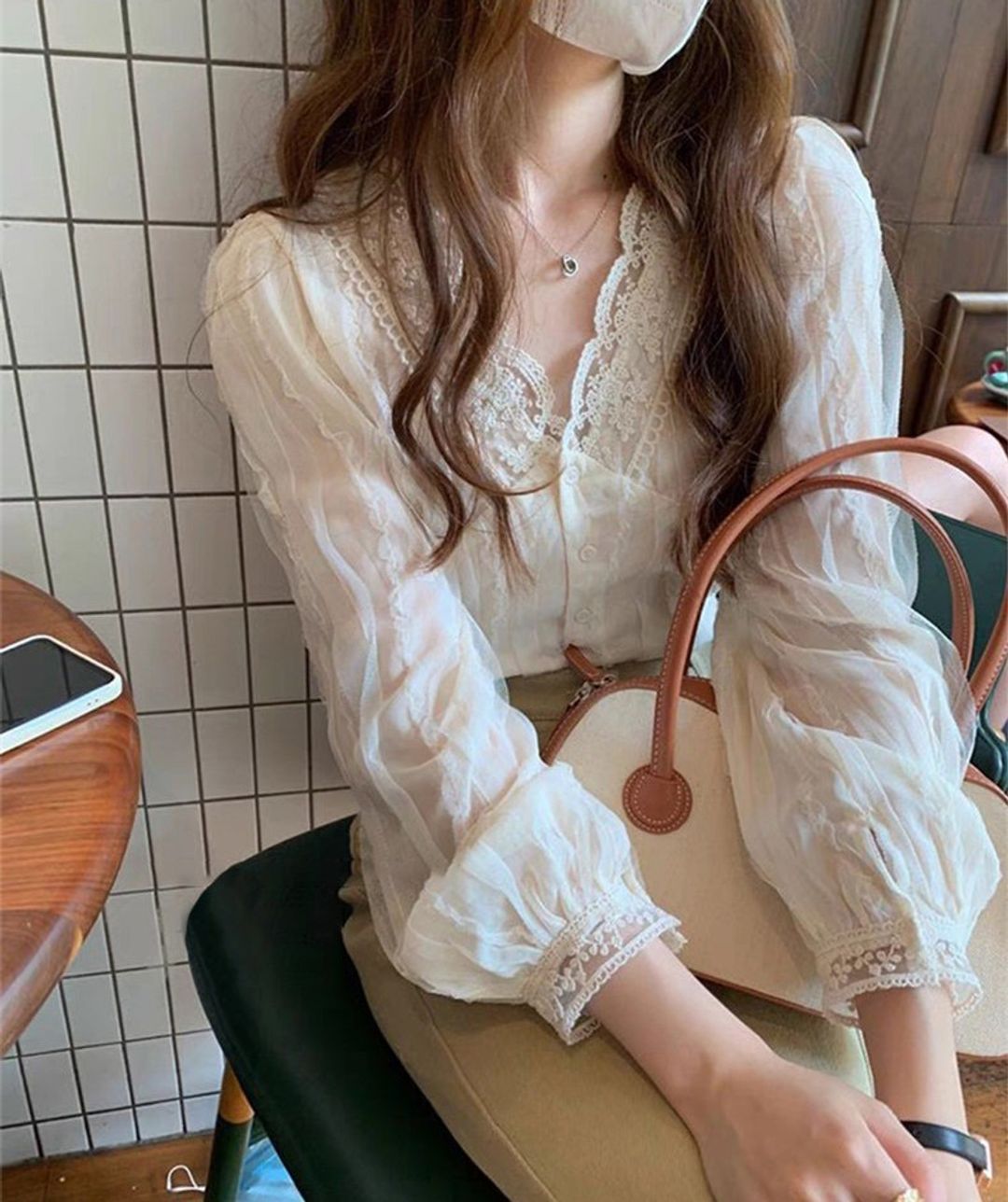 무료당일배송 봄 여름 여성 퓨어 러블리 브이넥 레이스 단색 단추 퍼프 긴팔 셔츠 랩 블라우스