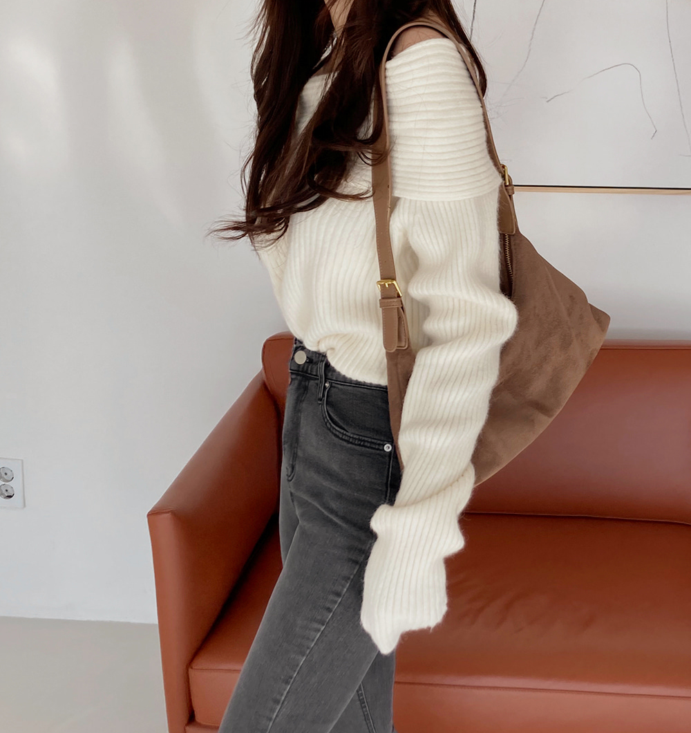 크림빌라 아카 오프숄더 골지 니트